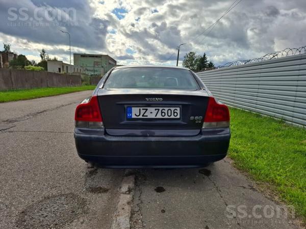 Grey Volvo S60 2002 in Riga, with an engine capacity of 2.40 L and mileage of 413 thousand km for 1350 €, photo 5 on AUTOMOTO.COM.LV