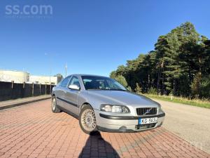 Pelēks Volvo S60 2002 Ventspils, ar dzinēja tilpumu 2.40 L un nobraukumu 391 tūkst. km par 1995 €, foto 3 vietnē AUTOMOTO.COM.LV