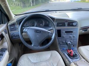 Pelēks Volvo S60 2003 Jūrmala, ar dzinēja tilpumu 2.40 L un nobraukumu 446 tūkst. km par 1900 €, foto 14 vietnē AUTOMOTO.COM.LV