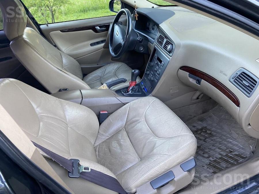 Pelēks Volvo S60 2003 Jūrmala, ar dzinēja tilpumu 2.40 L un nobraukumu 446 tūkst. km par 1900 €, foto 19 vietnē AUTOMOTO.COM.LV