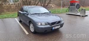 Pelēks Volvo S60 2003 Daugavpils, ar dzinēja tilpumu 2.40 L un nobraukumu 308 tūkst. km par 1500 €, foto 6 vietnē AUTOMOTO.COM.LV