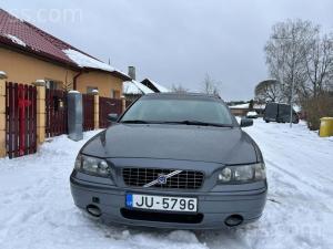 Grey Volvo S60 2003 in Jelgava, with an engine capacity of 2.40 L and mileage of 0 thousand km for 1300 €, photo 3 on AUTOMOTO.COM.LV
