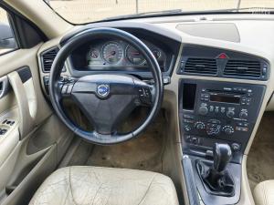 Pelēks Volvo S60 2003 Tauragė, ar dzinēja tilpumu 2.40 L un nobraukumu 473 tūkst. km par 1650 €, foto 11 vietnē AUTOMOTO.COM.LV