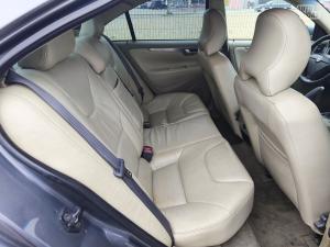 Pelēks Volvo S60 2003 Tauragė, ar dzinēja tilpumu 2.40 L un nobraukumu 473 tūkst. km par 1650 €, foto 13 vietnē AUTOMOTO.COM.LV