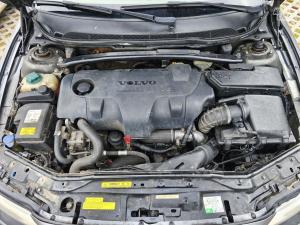 Pelēks Volvo S60 2003 Tauragė, ar dzinēja tilpumu 2.40 L un nobraukumu 473 tūkst. km par 1650 €, foto 19 vietnē AUTOMOTO.COM.LV