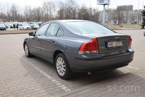 Pelēks Volvo S60 2003 Rīga, ar dzinēja tilpumu 2.40 L un nobraukumu 400 tūkst. km par 1350 €, foto 5 vietnē AUTOMOTO.COM.LV