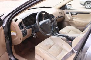 Pelēks Volvo S60 2003 Rīga, ar dzinēja tilpumu 2.40 L un nobraukumu 400 tūkst. km par 1350 €, foto 7 vietnē AUTOMOTO.COM.LV