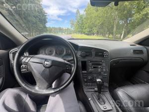 Серый Вольво С60 2003 в Юрмала, объемом двигателя 2.40 л и пробегом 336 тыс. км за 1300 €, фото 8 на AUTOMOTO.COM.LV