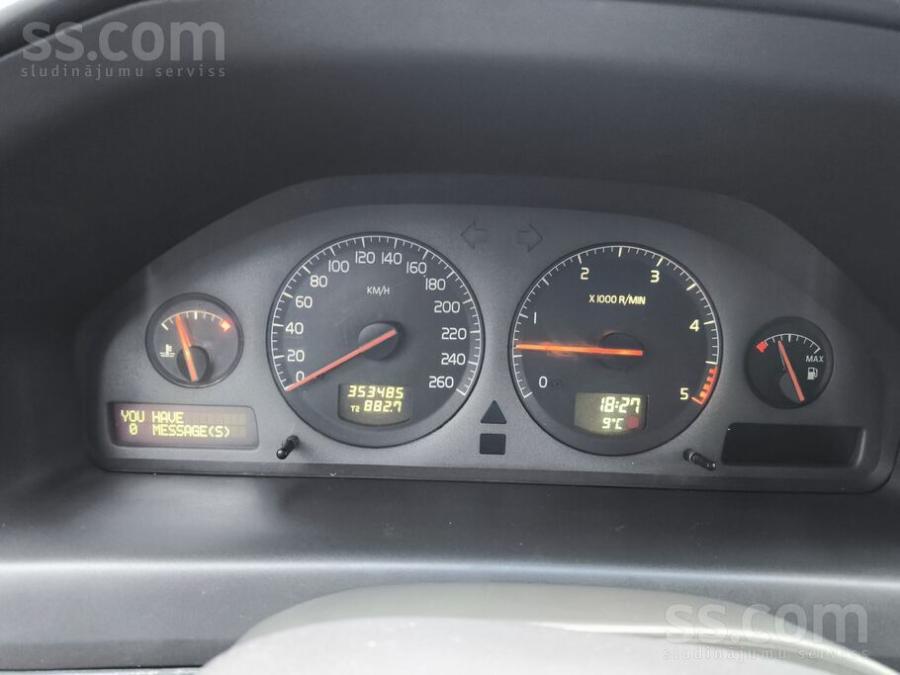 Pelēks Volvo S60 2003 Valmiera, ar dzinēja tilpumu 2.40 L un nobraukumu 360 tūkst. km par 1400 €, foto 7 vietnē AUTOMOTO.COM.LV