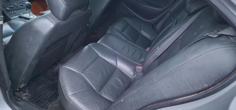 Pelēks Volvo S60 2003 Valmiera, ar dzinēja tilpumu 2.40 L un nobraukumu 306 tūkst. km par 1700 €, foto 11 vietnē AUTOMOTO.COM.LV