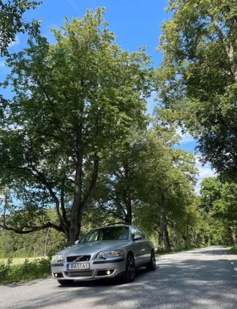 Pelēks Volvo S60 2003 Tallina, ar dzinēja tilpumu 0.00 L un nobraukumu 349 tūkst. km par 9800 €, foto 3 vietnē AUTOMOTO.COM.LV