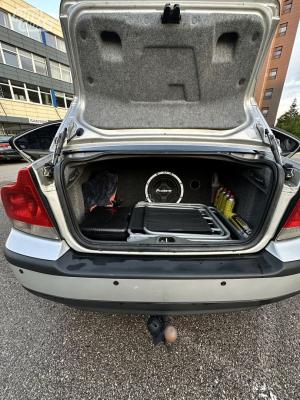 Pelēks Volvo S60 2003 Viļņa, ar dzinēja tilpumu 2.40 L un nobraukumu 450 tūkst. km par 1270 €, foto 16 vietnē AUTOMOTO.COM.LV