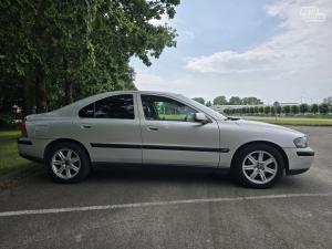 Grey Volvo S60 2003 in Klaipeda, with an engine capacity of 2.40 L and mileage of 35 thousand km for 1450 €, photo 3 on AUTOMOTO.COM.LV