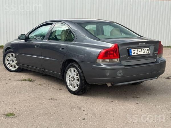 Серый Вольво С60 2003 в Елгава, объемом двигателя 2.40 л и пробегом 372 тыс. км за 1250 €, фото 6 на AUTOMOTO.COM.LV