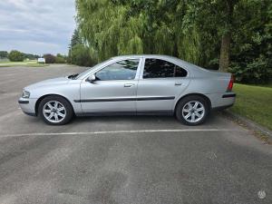 Pelēks Volvo S60 2003 Klaipėda, ar dzinēja tilpumu 2.40 L un nobraukumu 350 tūkst. km par 1450 €, foto 7 vietnē AUTOMOTO.COM.LV