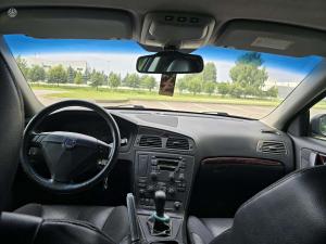 Pelēks Volvo S60 2003 Klaipėda, ar dzinēja tilpumu 2.40 L un nobraukumu 350 tūkst. km par 1450 €, foto 9 vietnē AUTOMOTO.COM.LV