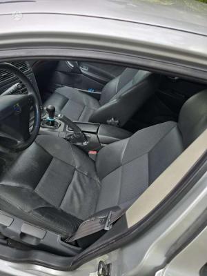Pelēks Volvo S60 2003 Klaipėda, ar dzinēja tilpumu 2.40 L un nobraukumu 350 tūkst. km par 1450 €, foto 10 vietnē AUTOMOTO.COM.LV