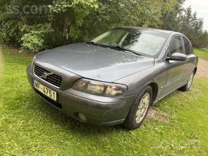 Grey Volvo S60 2003 in Dobele, with an engine capacity of 2.40 L and mileage of 361 thousand km for 1800 €, photo  on AUTOMOTO.COM.LV