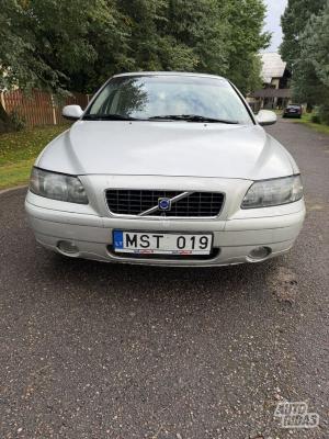 Pelēks Volvo S60 2003 Viļņa, ar dzinēja tilpumu 2.40 L un nobraukumu 376 tūkst. km par 1100 €, foto 7 vietnē AUTOMOTO.COM.LV