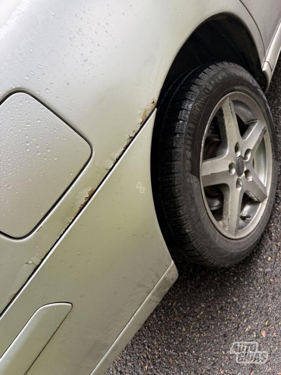 Pelēks Volvo S60 2003 Viļņa, ar dzinēja tilpumu 2.40 L un nobraukumu 376 tūkst. km par 1100 €, foto 8 vietnē AUTOMOTO.COM.LV