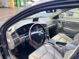Pelēks Volvo S60 2003 Rīga, ar dzinēja tilpumu 2.40 L un nobraukumu 398 tūkst. km par 1200 €, foto 9 vietnē AUTOMOTO.COM.LV