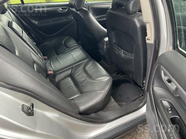 Grey Volvo S60 2003 in Rezekne, with an engine capacity of 2.40 L and mileage of 0 thousand km for 1550 €, photo 11 on AUTOMOTO.COM.LV