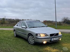 Grey Volvo S60 2003 in Salcininkai, with an engine capacity of 2.40 L and mileage of 0 thousand km for 600 €, photo  on AUTOMOTO.COM.LV