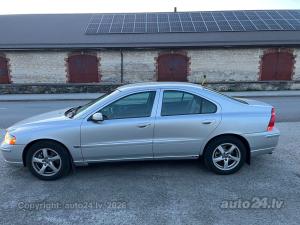 Pelēks Volvo S60 2004 Paide, ar dzinēja tilpumu 2.40 L un nobraukumu 225 tūkst. km par 3499 €, foto 7 vietnē AUTOMOTO.COM.LV