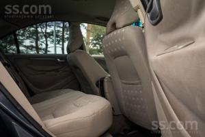 Grey Volvo S60 2004 in Jelgava, with an engine capacity of 2.40 L and mileage of 412 thousand km for 1790 €, photo 10 on AUTOMOTO.COM.LV