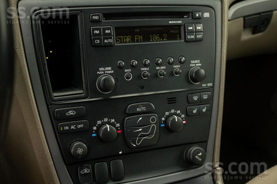 Grey Volvo S60 2004 in Jelgava, with an engine capacity of 2.40 L and mileage of 412 thousand km for 1790 €, photo 14 on AUTOMOTO.COM.LV