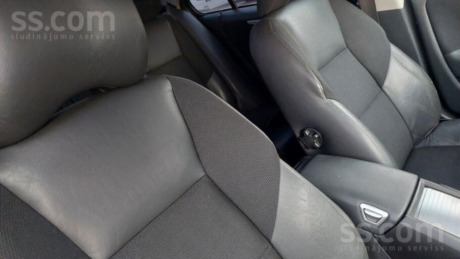 Pelēks Volvo S60 2004 Rīga, ar dzinēja tilpumu 2.40 L un nobraukumu 334 tūkst. km par 2990 €, foto 13 vietnē AUTOMOTO.COM.LV