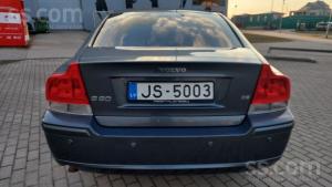 Pelēks Volvo S60 2004 Rīga, ar dzinēja tilpumu 2.40 L un nobraukumu 334 tūkst. km par 2990 €, foto 15 vietnē AUTOMOTO.COM.LV