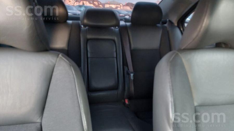 Pelēks Volvo S60 2004 Rīga, ar dzinēja tilpumu 2.40 L un nobraukumu 334 tūkst. km par 2990 €, foto 17 vietnē AUTOMOTO.COM.LV