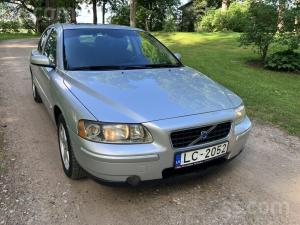 Серый Вольво С60 2004 в Елгава, объемом двигателя 2.40 л и пробегом 352 тыс. км за 1950 €, фото 7 на AUTOMOTO.COM.LV