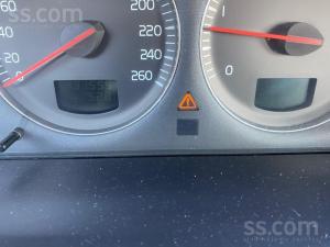 Pelēks Volvo S60 2004 Dobele, ar dzinēja tilpumu 2.40 L un nobraukumu 432 tūkst. km par 600 €, foto 12 vietnē AUTOMOTO.COM.LV