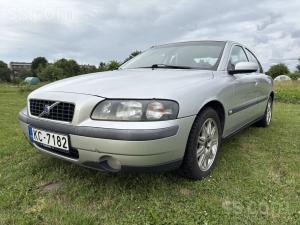 Grey Volvo S60 2004 in Ventspils, with an engine capacity of 2.40 L and mileage of 416 thousand km for 1350 €, photo  on AUTOMOTO.COM.LV
