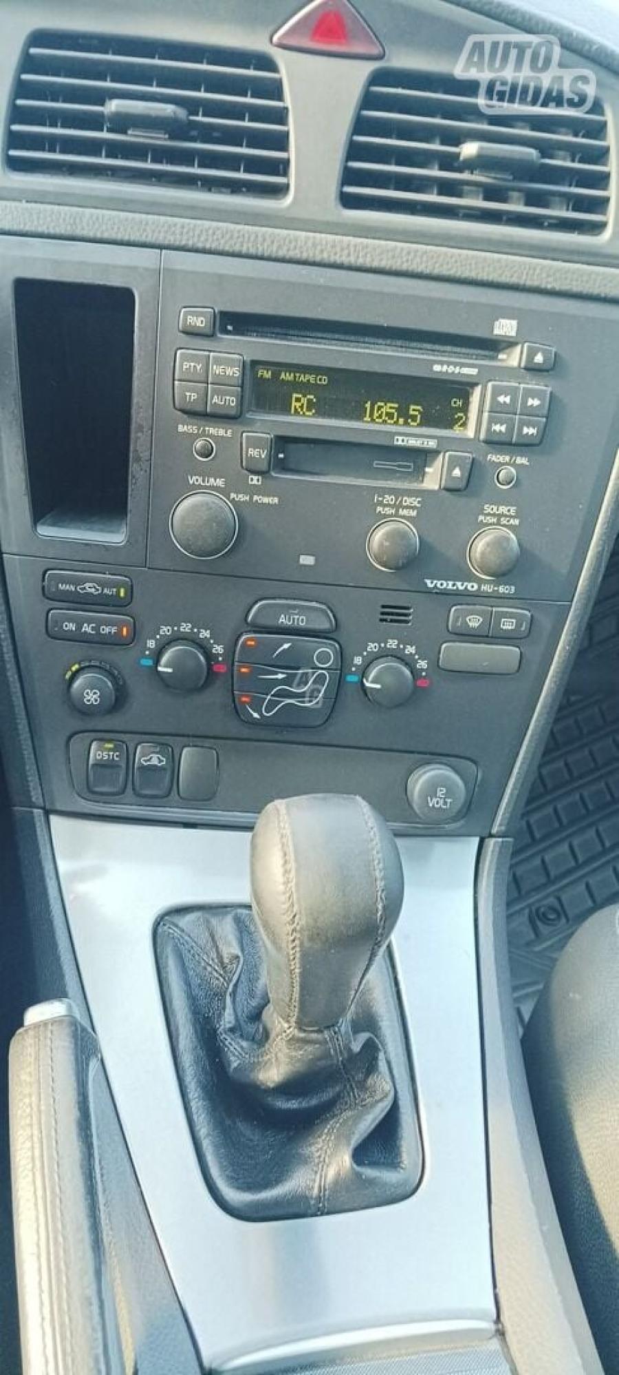 Pelēks Volvo S60 2004 Kupiškis, ar dzinēja tilpumu 2.40 L un nobraukumu 350 tūkst. km par 1550 €, foto 12 vietnē AUTOMOTO.COM.LV