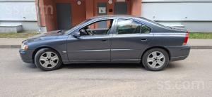 Pelēks Volvo S60 2004 Daugavpils, ar dzinēja tilpumu 2.40 L un nobraukumu 360 tūkst. km par 1600 €, foto 10 vietnē AUTOMOTO.COM.LV