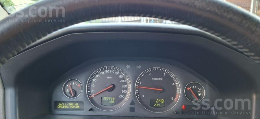 Pelēks Volvo S60 2004 Daugavpils, ar dzinēja tilpumu 2.40 L un nobraukumu 360 tūkst. km par 1600 €, foto 15 vietnē AUTOMOTO.COM.LV