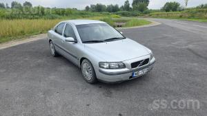 Pelēks Volvo S60 2004 Jelgava, ar dzinēja tilpumu 2.40 L un nobraukumu 336 tūkst. km par 1390 €, foto 3 vietnē AUTOMOTO.COM.LV
