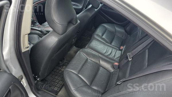 Grey Volvo S60 2004 in Jelgava, with an engine capacity of 2.40 L and mileage of 336 thousand km for 1390 €, photo 10 on AUTOMOTO.COM.LV