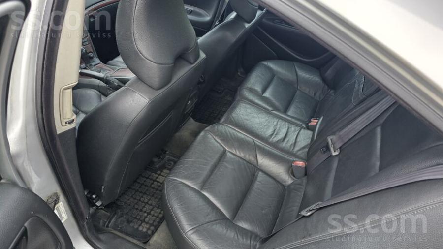 Pelēks Volvo S60 2004 Jelgava, ar dzinēja tilpumu 2.40 L un nobraukumu 336 tūkst. km par 1390 €, foto 11 vietnē AUTOMOTO.COM.LV