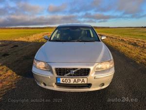 Grey Volvo S60 2005 in Tallinn, with an engine capacity of 2.40 L and mileage of 0 thousand km for 1900 €, photo 5 on AUTOMOTO.COM.LV