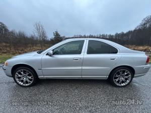 Grey Volvo S60 2005 in Tallinn, with an engine capacity of 2.40 L and mileage of 385 thousand km for 2900 €, photo  on AUTOMOTO.COM.LV