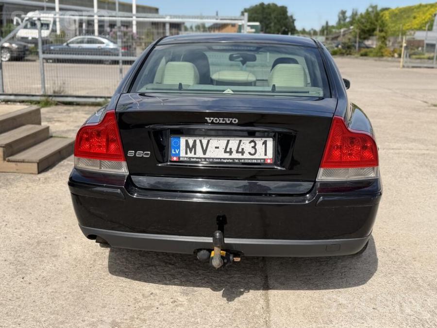 Серый Вольво С60 2005 в Рига, объемом двигателя 2.40 л и пробегом 340 тыс. км за 1750 €, фото 12 на AUTOMOTO.COM.LV
