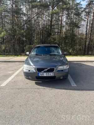 Grey Volvo S60 2005 in Jekabpils, with an engine capacity of 2.40 L and mileage of 444 thousand km for 2000 €, photo  on AUTOMOTO.COM.LV