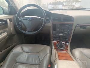 Pelēks Volvo S60 2005 Cēsis, ar dzinēja tilpumu 2.40 L un nobraukumu 400 tūkst. km par 3000 €, foto 9 vietnē AUTOMOTO.COM.LV