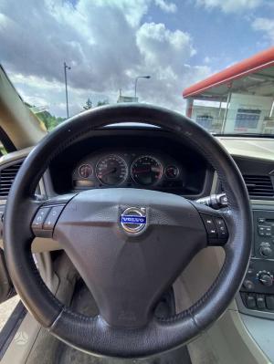 Grey Volvo S60 2005 in Vilnius, with an engine capacity of 1.98 L and mileage of 296 thousand km for 2599 €, photo 22 on AUTOMOTO.COM.LV