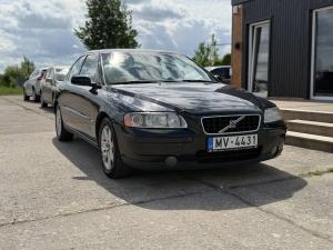 Grey Volvo S60 2005 in Riga, with an engine capacity of 2.40 L and mileage of 340 thousand km for 1790 €, photo  on AUTOMOTO.COM.LV