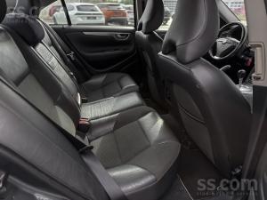 Grey Volvo S60 2005 in Jelgava, with an engine capacity of 2.40 L and mileage of 301 thousand km for 1590 €, photo 10 on AUTOMOTO.COM.LV